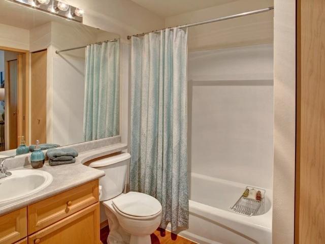 Portsmith 1 Bedroom Apartment for Rent at 12121 Admiralty Way, Everett, WA 98204