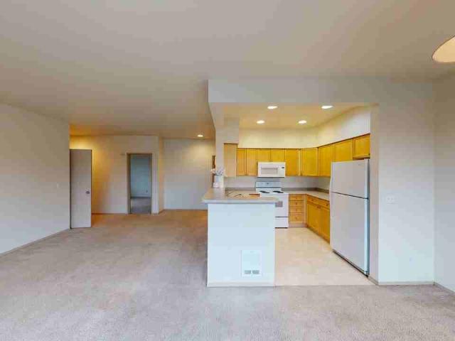 Portsmith 2 Bedroom Apartment for Rent at 12121 Admiralty Way, Everett, WA 98204