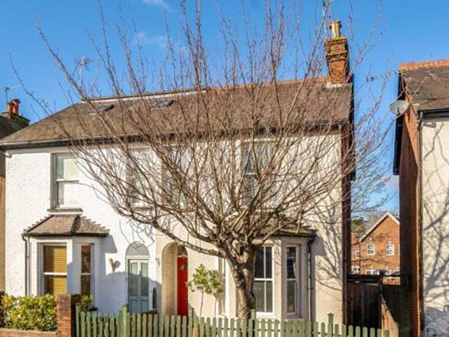 Portsmouth Road, Cobham, 3 Bedroom Semi detached