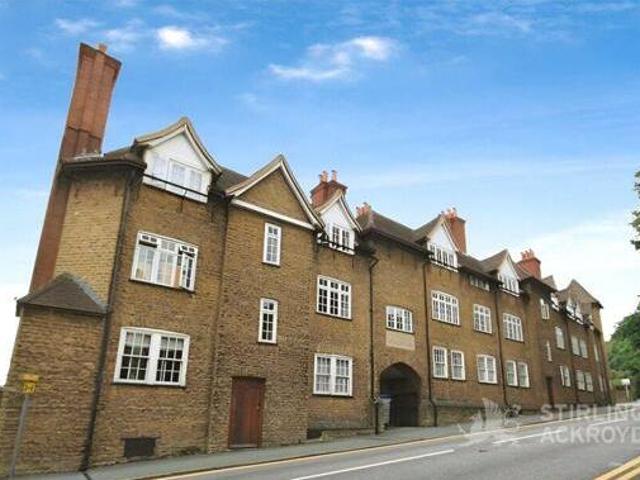 Portsmouth Road, Guildford, Studio Flat For