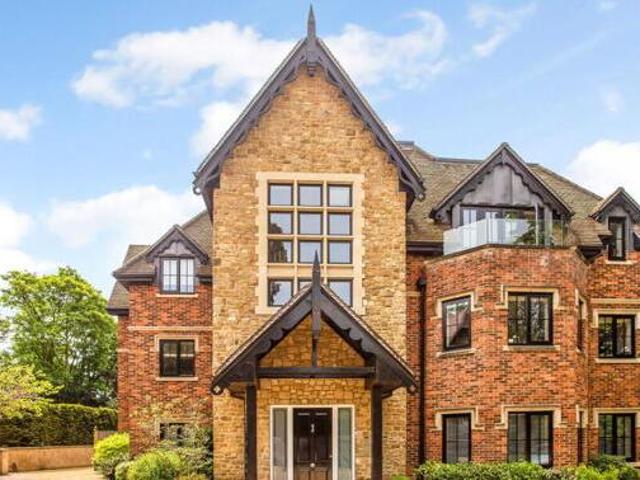 Portsmouth Road, Guildford, 2 Bedroom Apartment