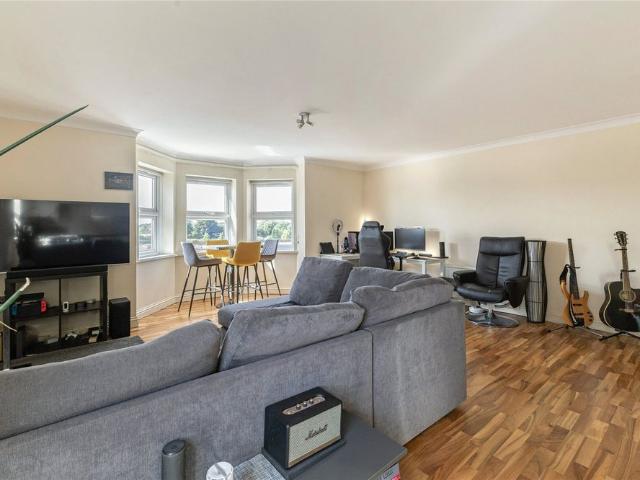 Portsmouth Road, Surbiton, Surrey, KT6