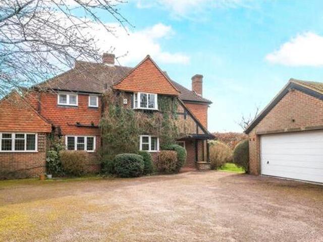 Portsmouth Road, Ripley, 5 Bedroom Detached