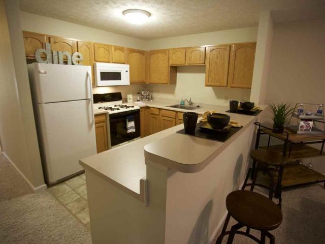 Portside Apartments 2 Bedroom Apartment for Rent at 100 Mariners Cir, Sheffield Lake, OH 44054