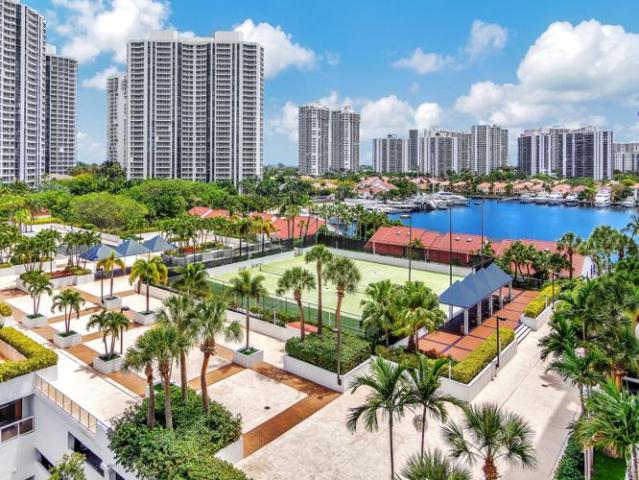 Portsview Condo in Waterways Aventura, Florida