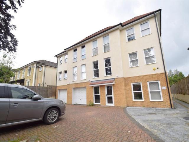 Portswood 2 bed flat to rent £1,375 pcm £317 pw