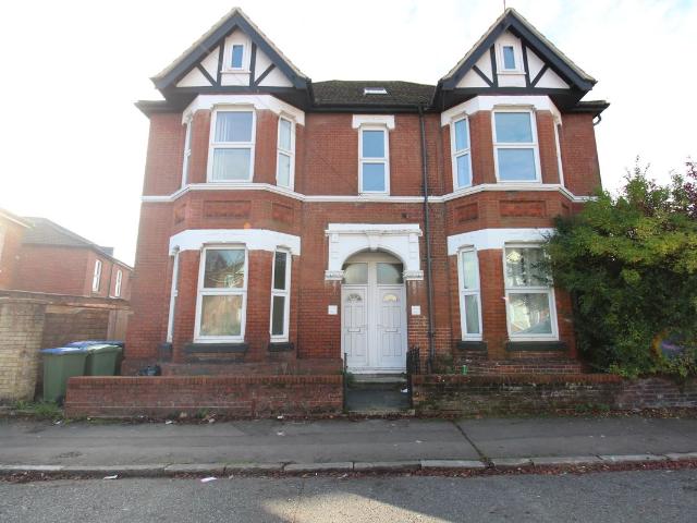 Portswood Avenue, Southampton SO17, 3 bed maisonette to rent, £1,500 pcm | PrimeLocation