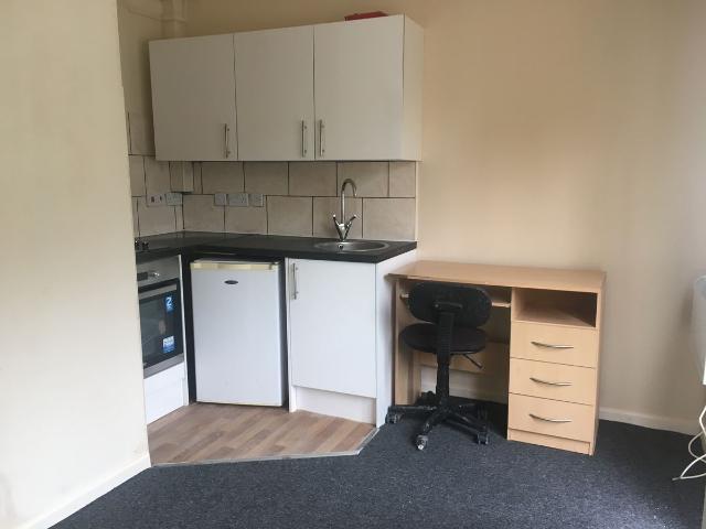 Portswood Road, Southampton SO17, Studio to rent, £595 pcm | PrimeLocation