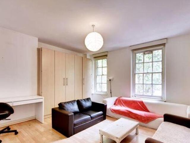 Portpool Lane, London, 3 Bedroom Flat