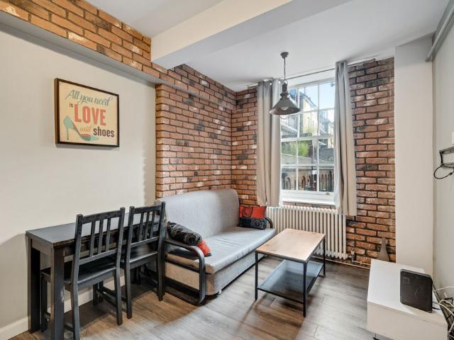 Portpool Lane, London, EC1N