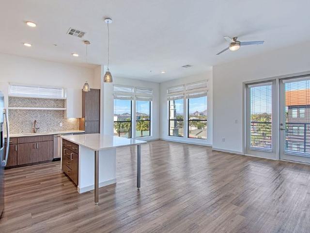 Portrait at Hance Park 1 Bedroom Apartment for Rent at 1313 N 2nd St, Phoenix, AZ 85004