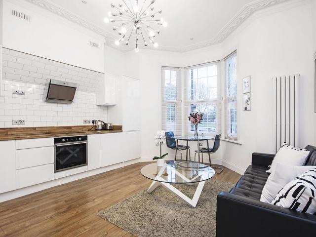 Portway, Stratford, London, E15 1 bed flat to rent £3,500 pcm £808 pw