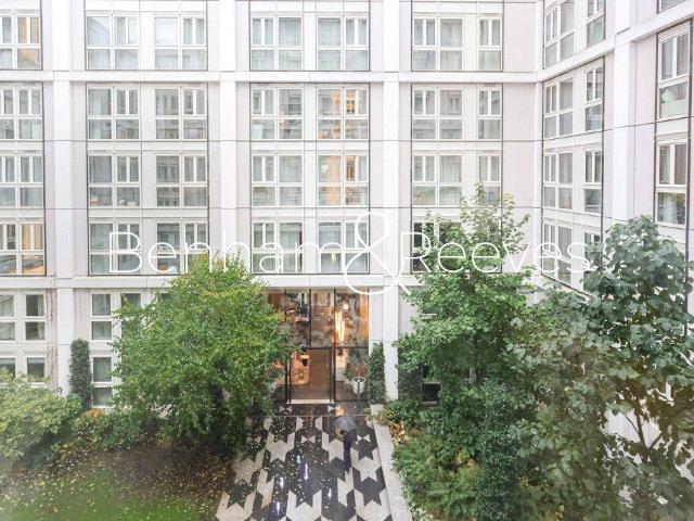 Portugal Street, London, WC2A 1 bed apartment to rent £4,900 pcm £1,131 pw