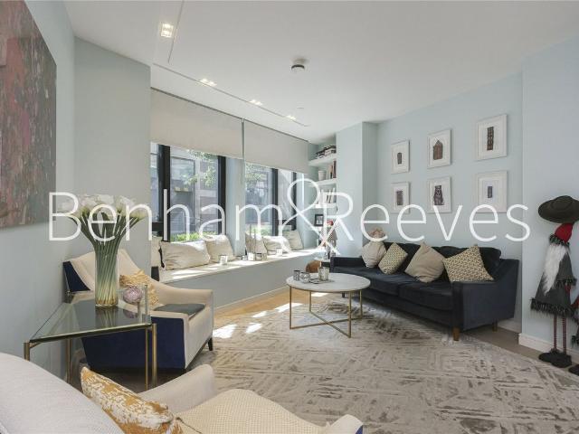 Portugal Street, London WC2A, 1 bed flat to rent, £5,000 pcm | PrimeLocation