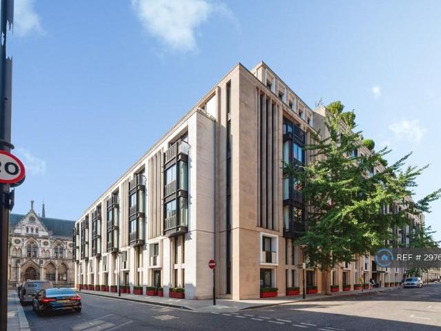 Portugal Street, London, WC2A 2 bed flat to rent £8,000 pcm £1,846 pw