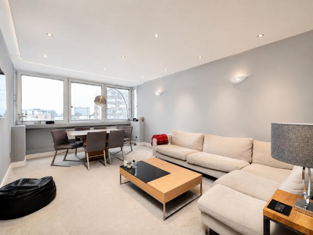 Porchester Place, London W2 2 bed flat to rent £3,750 pcm £865 pw