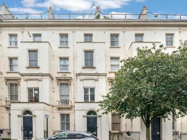 Porchester Square, London, 1 Bedroom Flat