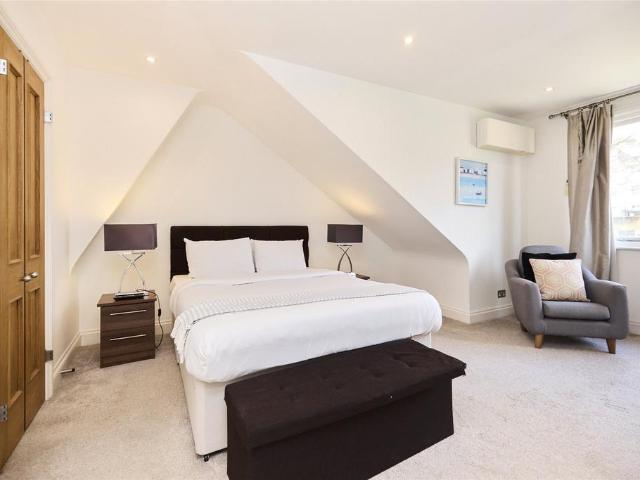 Porchester Terrace, London, W2 4 bed house to rent £10,170 pcm £2,347 pw