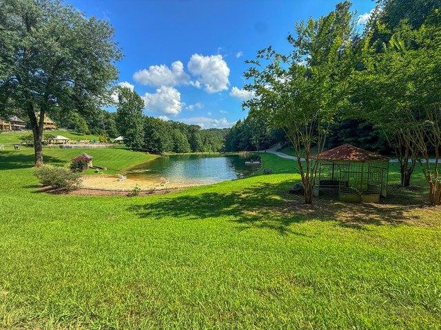 Porchlight Dr, Chickamauga, GA 30707