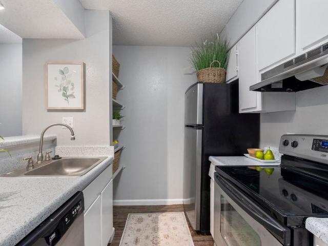 Post Oak Apartments 1 Bedroom Apartment for Rent at 705 Ridgecrest Ct, Norman, OK 73072