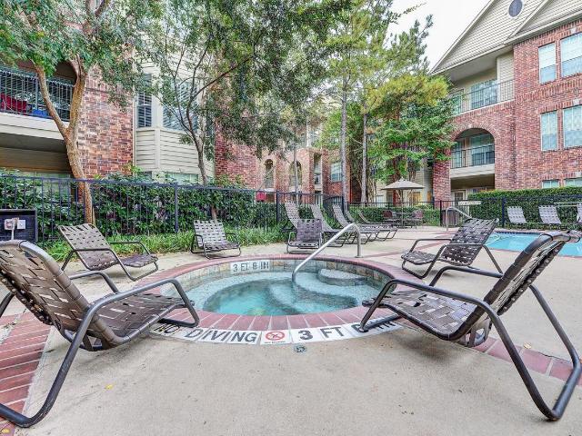 Post Oak Park 3 Bedroom Apartment for Rent at 1919 Post Oak Park Dr, Houston, TX 77027 Great Uptown