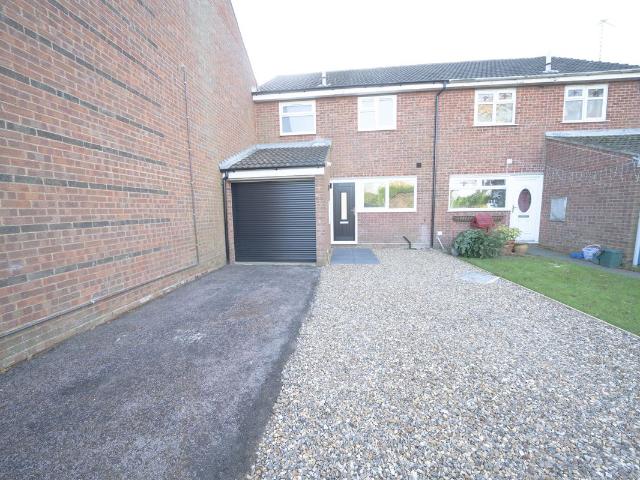 Post Office Road, Lingwood, Norwich, Norfolk NR13, 3 bed terraced house to rent, £1,300 pcm | PrimeLocation