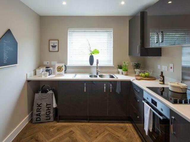 Post Office Road, Locking Parklands, 3 Bedroom Detached