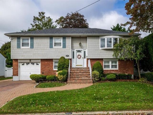 Post Ave, Wantagh, Home For Sale