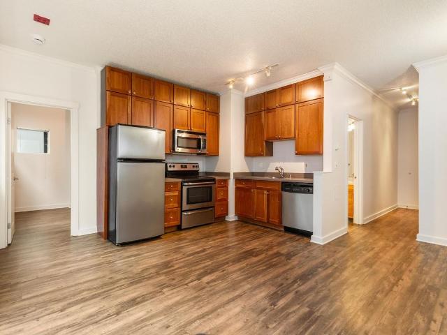 Post Alley Court Studio Apartment for Rent at 1408 Western Ave, Seattle, WA 98101 Pike Place Market