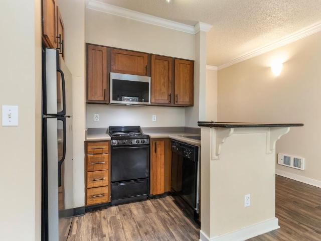 Post Alley Court 1 Bedroom Apartment for Rent at 1408 Western Ave, Seattle, WA 98101 Pike Place Market