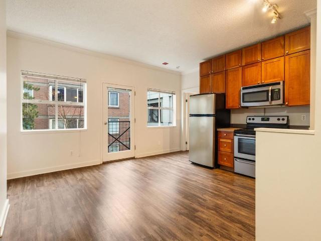 Post Alley Court 1 Bedroom Apartment for Rent at 1408 Western Ave, Seattle, WA 98101 Pike Place Market