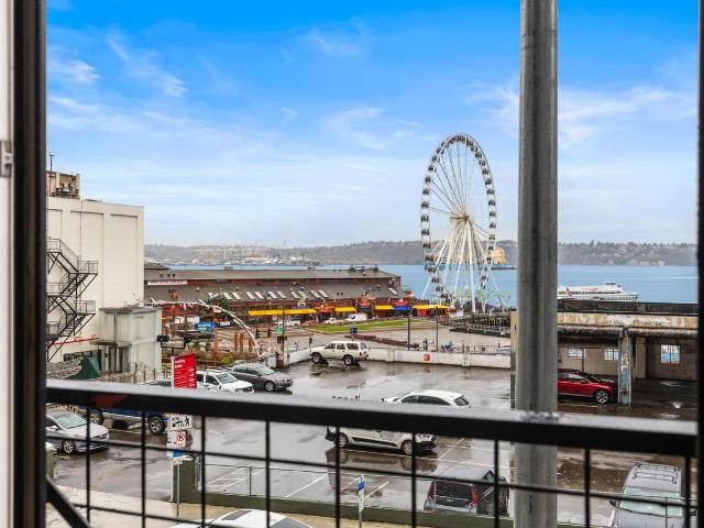 Post Alley Court 1 Bedroom Apartment for Rent at 1408 Western Ave, Seattle, WA 98101 Pike Place Market