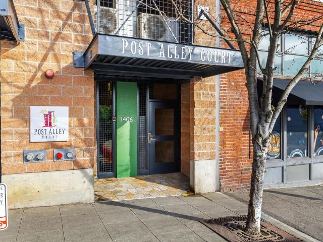 Post Alley Court 1 Bedroom Apartment for Rent at 1408 Western Ave, Seattle, WA 98101 Pike Place Market