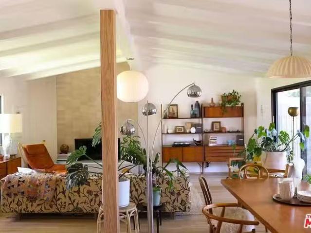 Post & Beam, Single Family Residence Altadena, CA 3595 Glen.