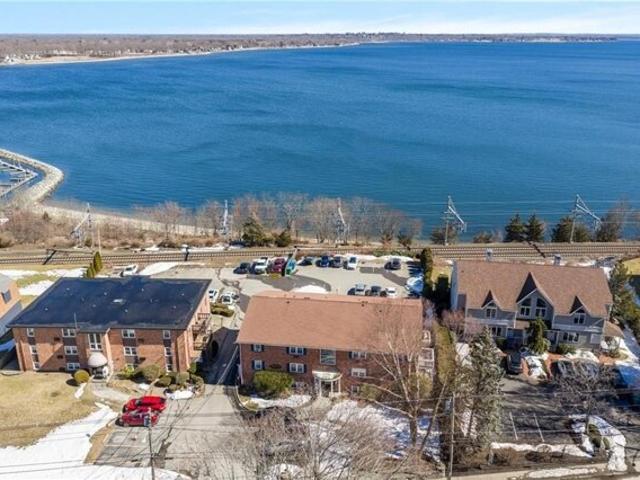 Post Rd Apt,warwick, Condo For Sale