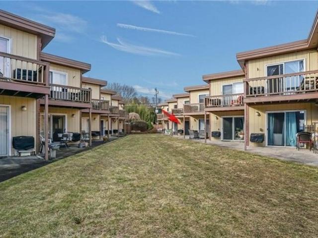 Post Rd Apt,warwick, Condo For Sale