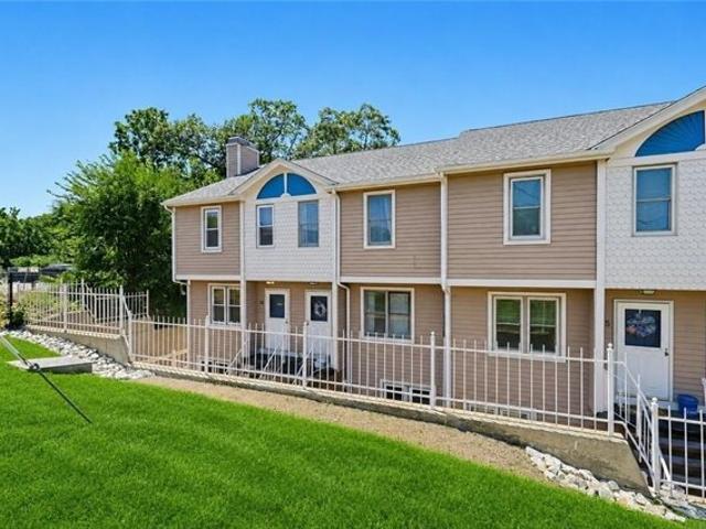 Post Rd, Warwick, Condo For Sale