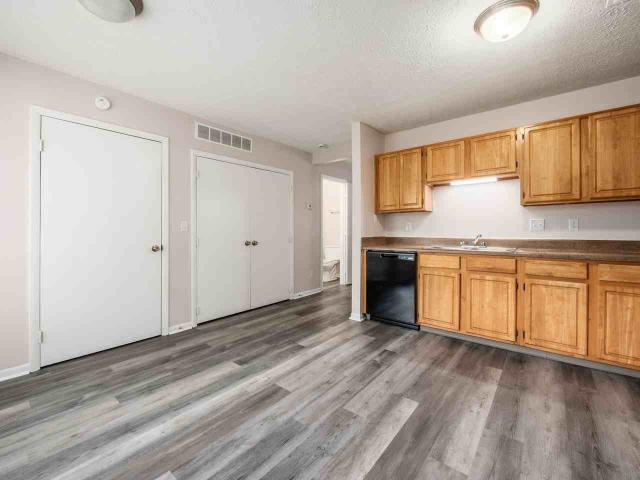 Post Woods 2 Bedroom Apartment for Rent at 423 Postwoods Dr, Reynoldsburg, OH 43068