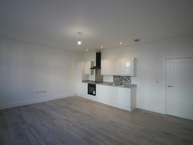 Postway Mews, Ilford IG1, 2 bed flat to rent, £8,017 pcm | PrimeLocation