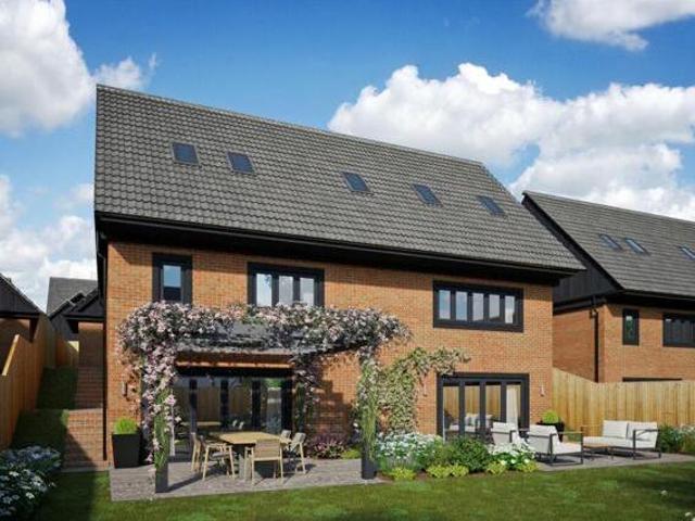 Pottery Hill, Pottery Lane, 5 Bedroom Detached