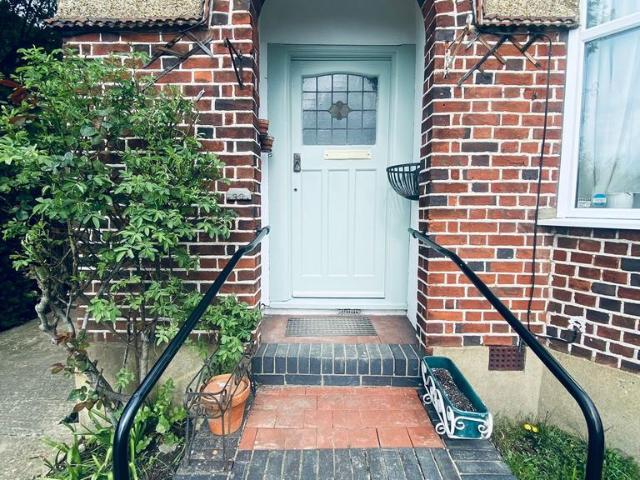 Potter Street, Northwood HA6 1 bed maisonette to rent £1,495 pcm £345 pw