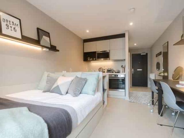 Potterrow, Edinburgh Has an Apartment