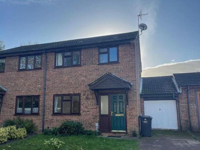 Potters Drive, Great Yarmouth, 3 Bedroom Semi detached