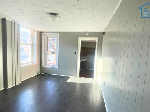 Pottsville Spacious 1 BR with large kitchen