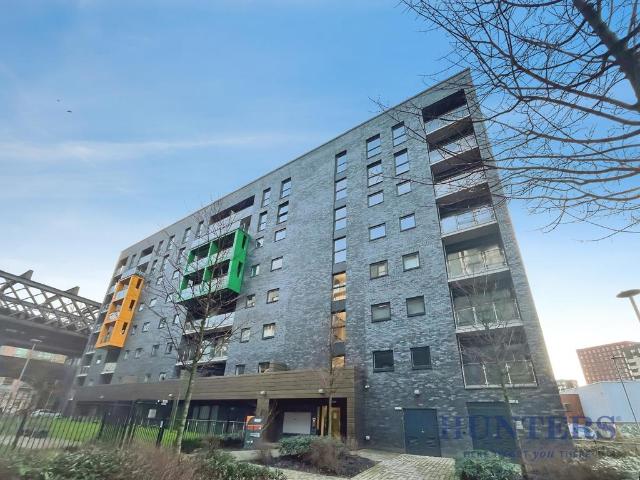 Potato Wharf, Manchester 2 bed apartment to rent £1,600 pcm £369 pw