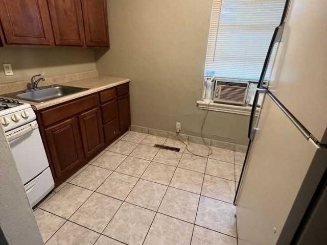 Potomac Apartments Studio Apartment for Rent at 4101 Potomac St, St. Louis, MO 63116 Tower Grove South