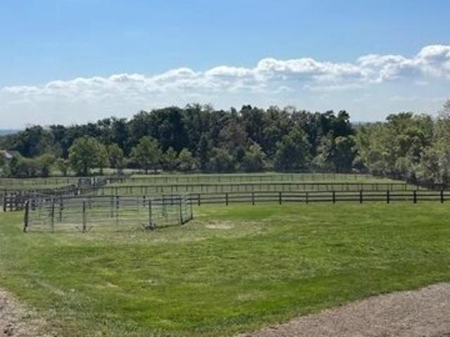 Potshop Rd, Eagleville, Farm House For