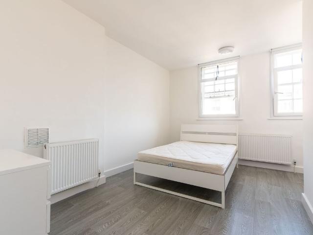 Poultry Arcade, 10 11 Poultry Arcade NG1, 1 bed flat to rent, £607 pcm | PrimeLocation