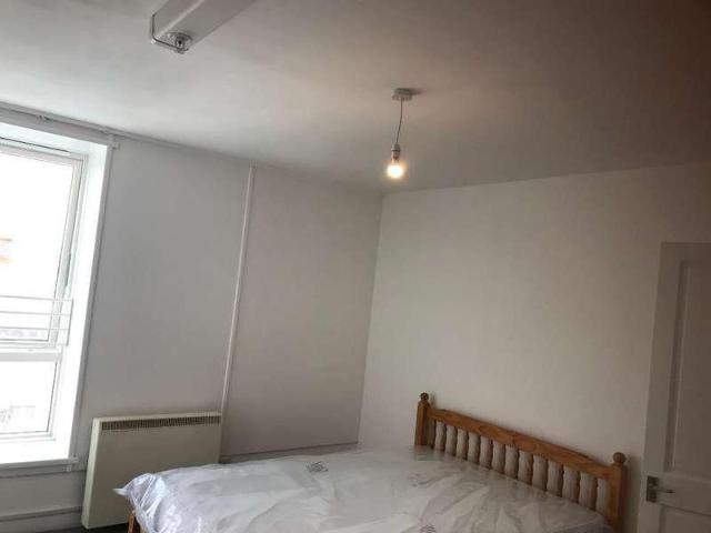 Pound Way, Cowley, Oxford, Oxfordshire, OX4