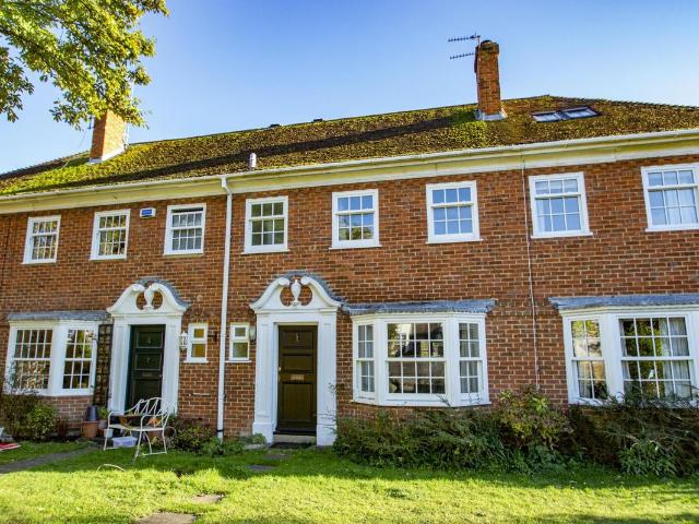 Pound Cottages, Wallingford Road, Streatley, Berkshire RG8, 3 bed terraced house to rent, £1,950 pcm | PrimeLocation